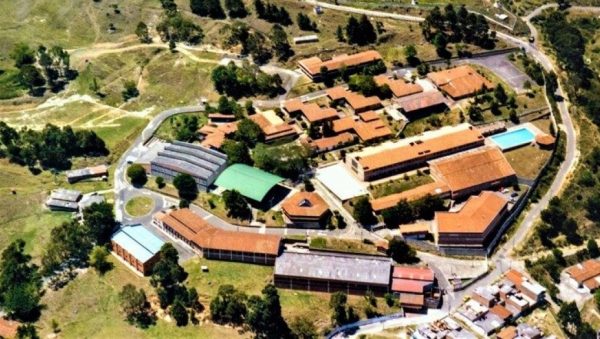 Internados en Medellín 】 Colegios, precios, cursos y más